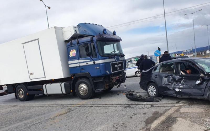 ΦΟΒΕΡΟ ΤΡΟΧΑΙΟ ΣΤΗ ΝΟΤΙΑ ΠΑΡΑΚΑΜΨΗ ΕΔΕΣΣΑΣ. ΠΕΝΤΕ ΝΕΚΡΟΙ!! - ΝΕΑ ΤΗΣ ΠΕΛΛΑΣ